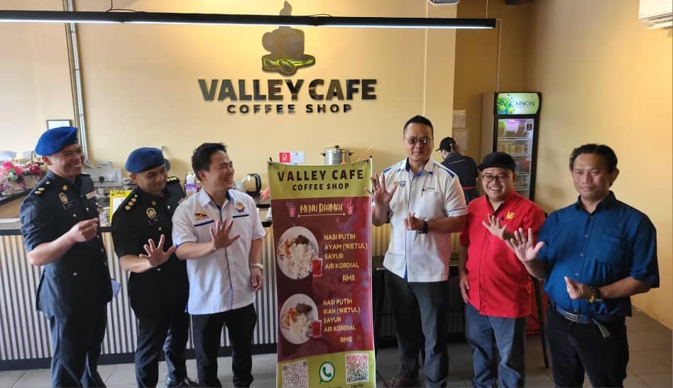 Valley Cafe, the first cafe in Miri take part Menu Rahmah program – YPNM Sarawak